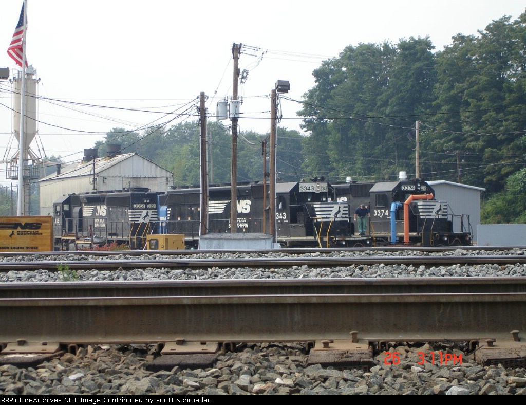 NS 3374, NS 3343 & NS 3351 sit at the Engine House